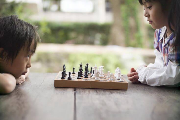8 Games to Develop Intelligence in Children and Adults