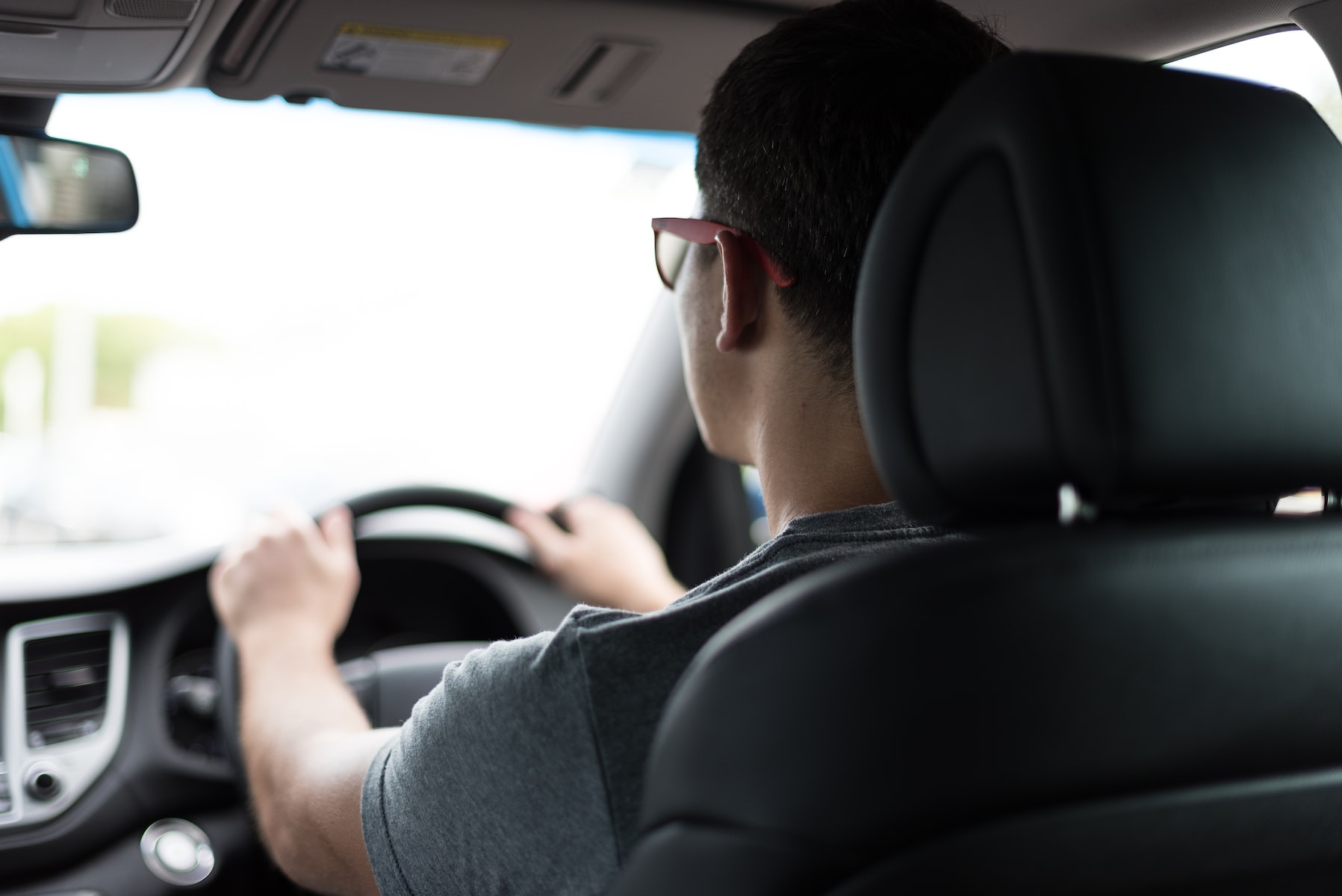 Ways to Manage Your Driving Anxiety - ITS PSYCHOLOGY